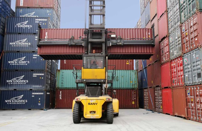 SDCY90K6H4 | 9t Empty Container Handler | Empty Container Handler ...